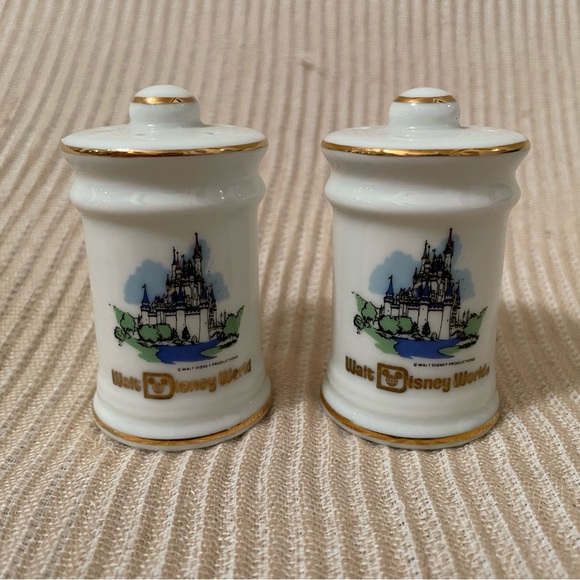 Disney | Kitchen | Walt Disney World Salt And Pepper Shakers | Poshmark